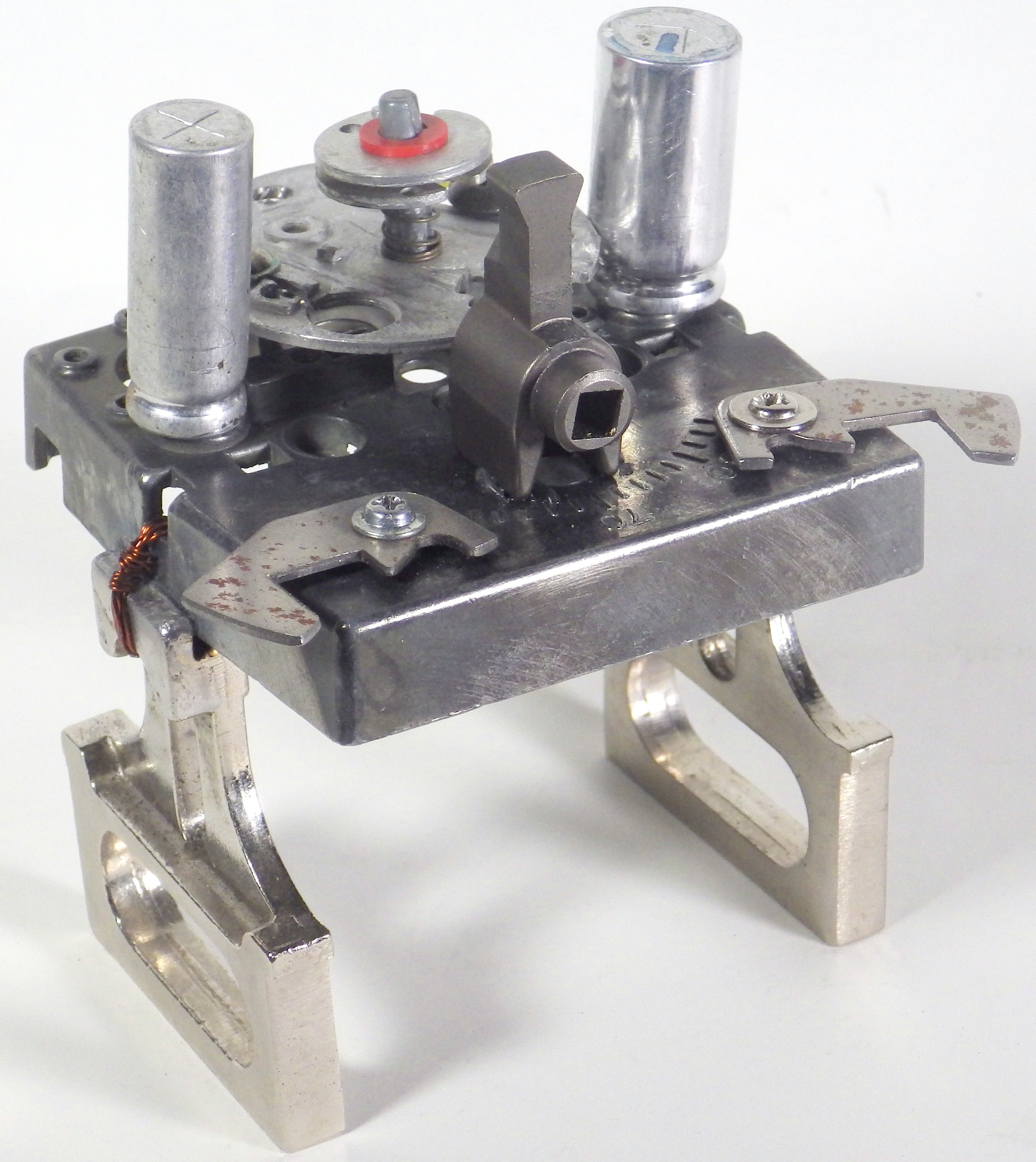 Smallish Robot Type Things – Shouter to Dead Parrots