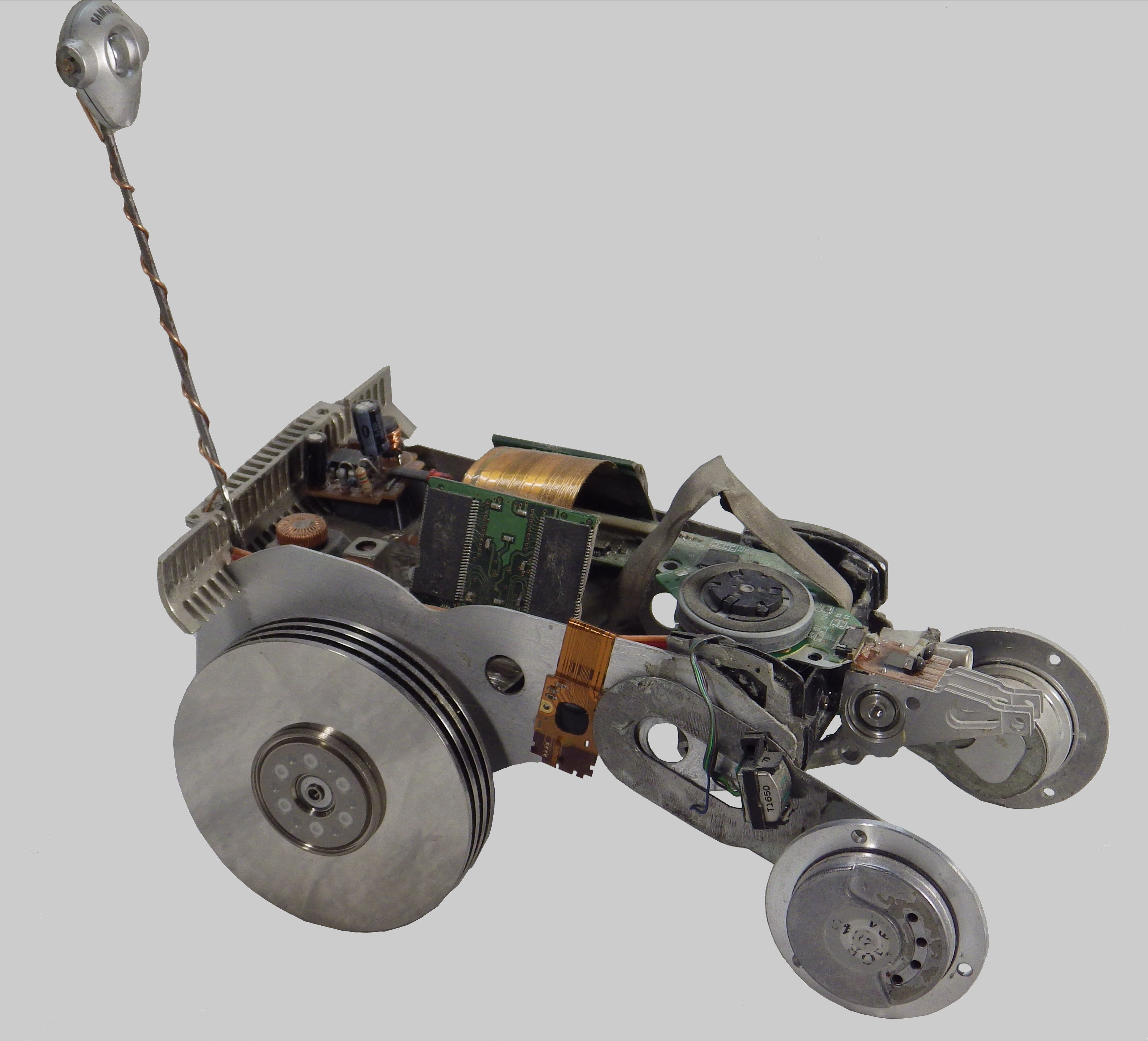 Things With Wheels – Shouter to Dead Parrots